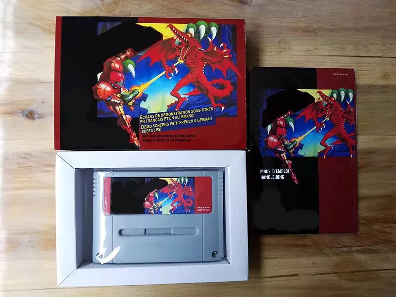 16-битные игры ** SuperMetroided (версия PAL на французском языке! коробка+ручное+картридж! )