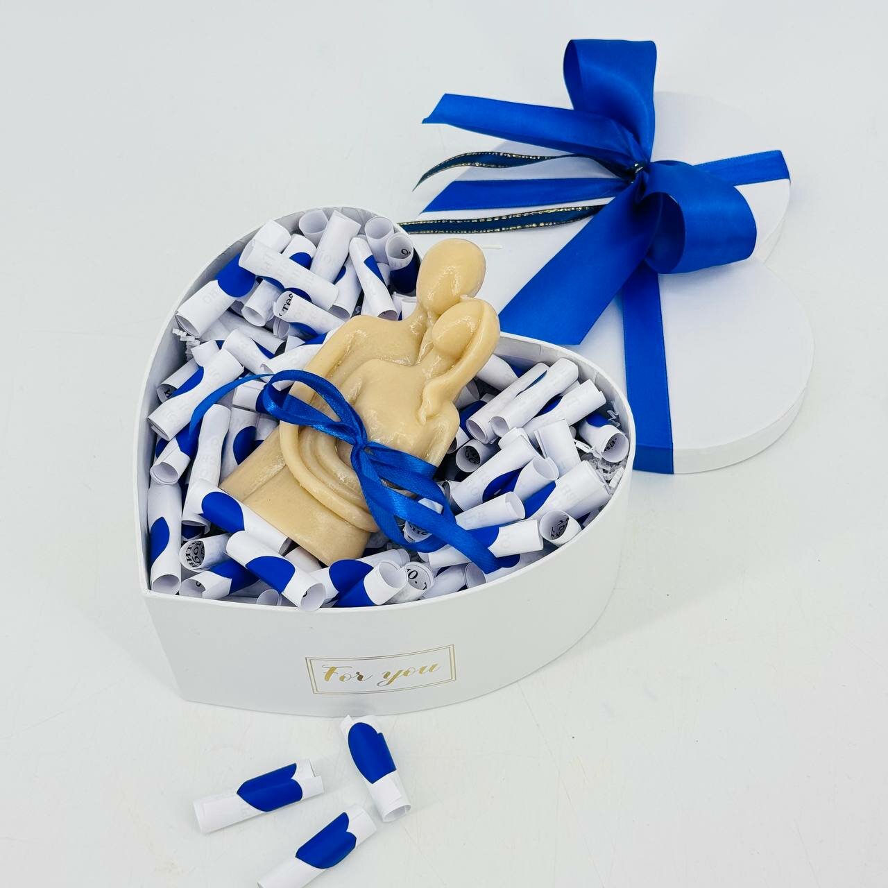 Подарочный набор "Для него". Бокс сердце с записочками признаниями "101 причина почему я тебя люблю со свечой