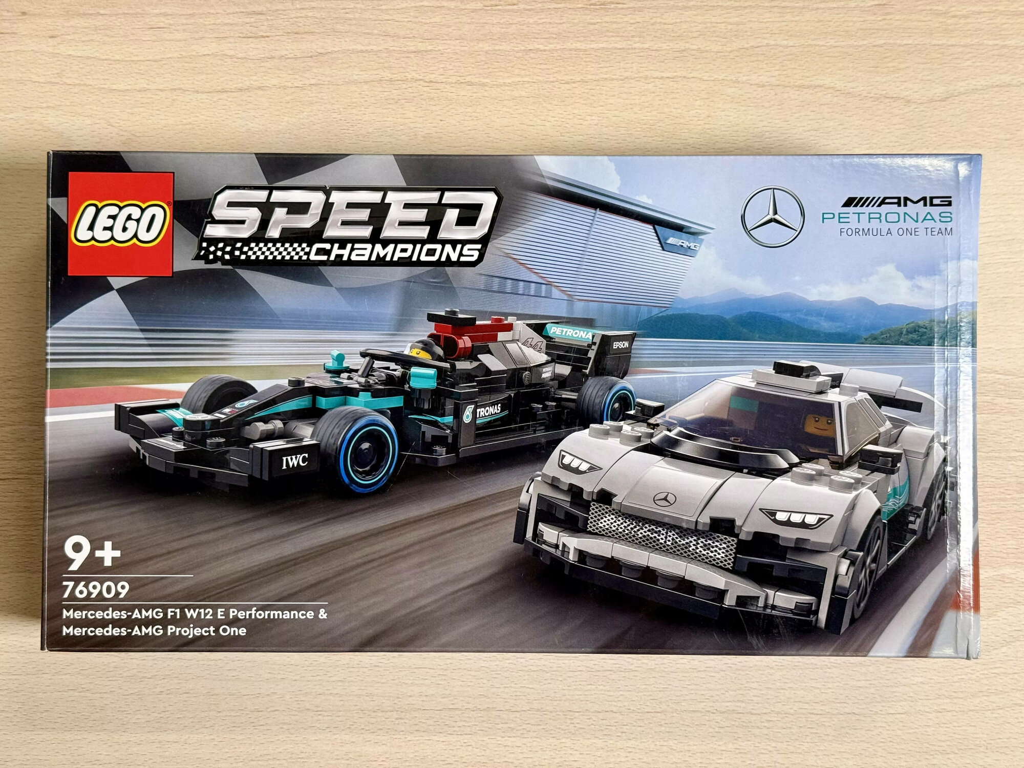 LEGO Уцененные наборы 76909-404 Mercedes-AMG F1 W12 E Performance и Mercedes-AMG Project One