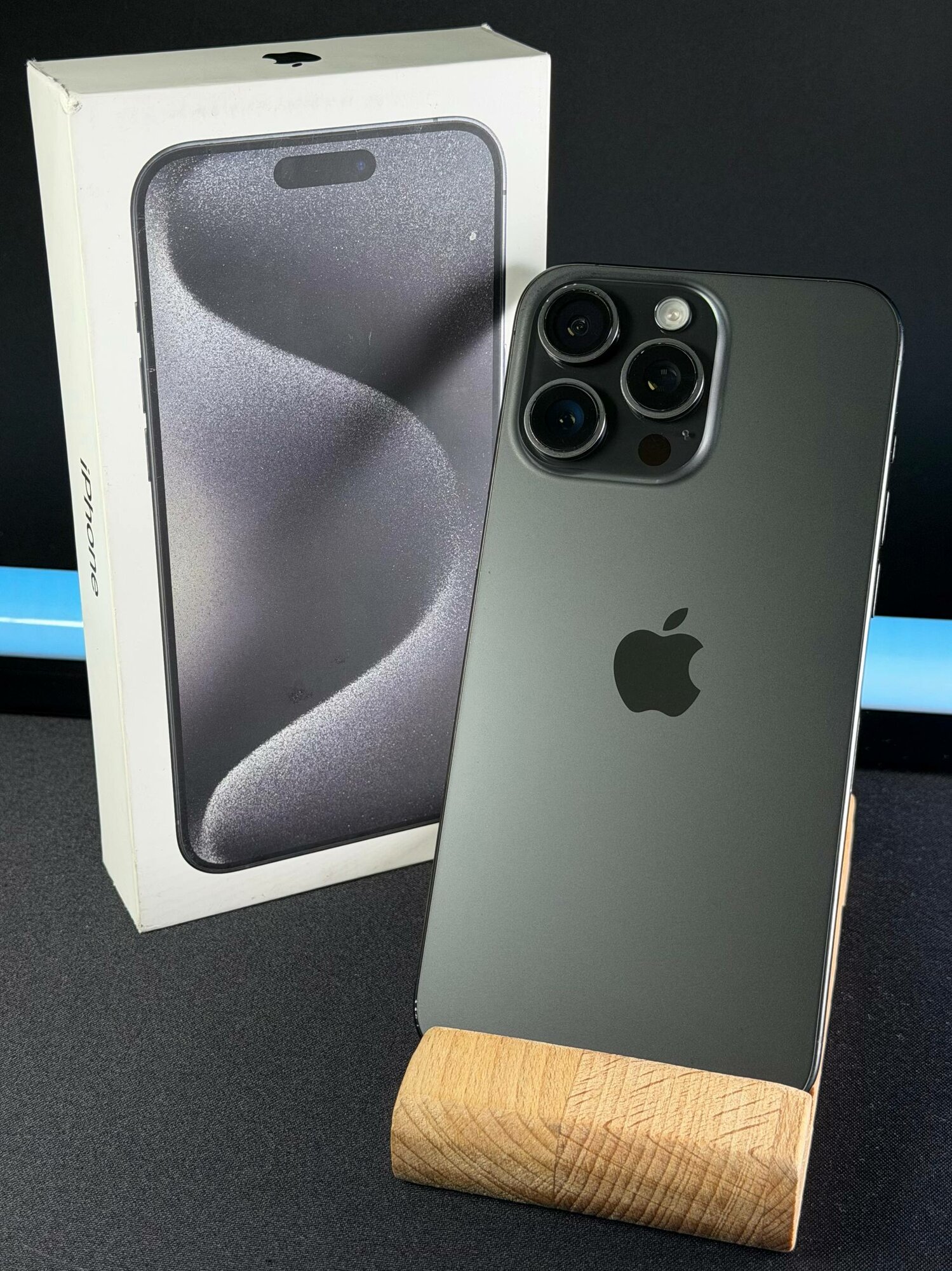 Смартфон Apple iPhone 15 Pro Max, 256gb, Black Titanium, J, nano SIM + eSIM