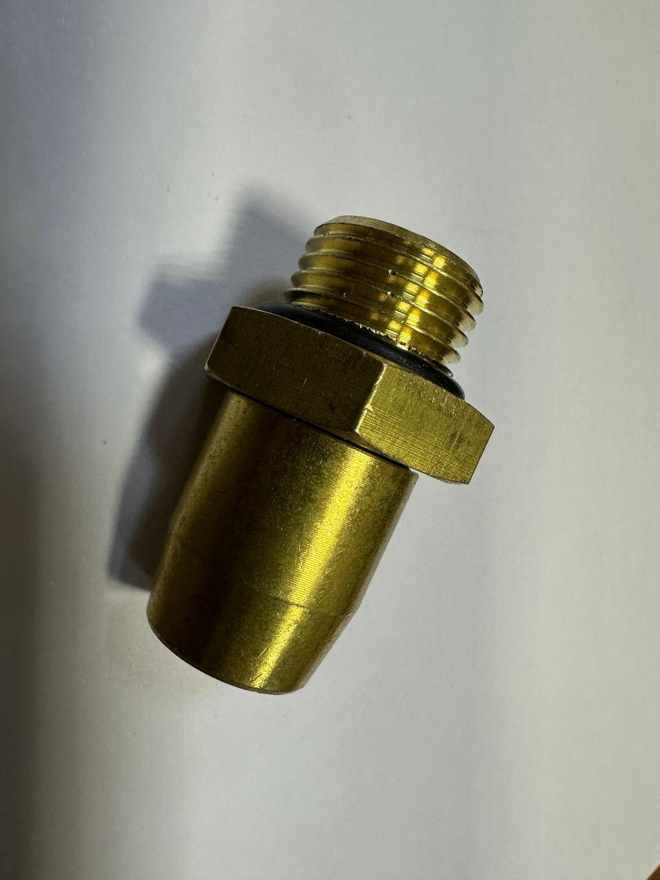 Фитинг прямой с наружной резьбой M12*1,5 под трубку 12мм