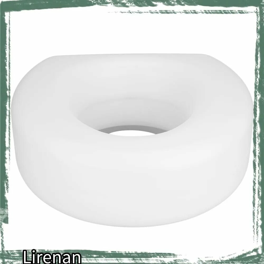 Поднятое сиденье для унитаза