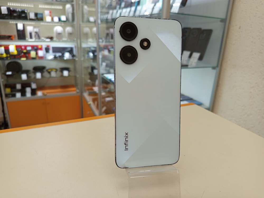 Смартфон Infinix Hot 30i 8/128 ГБ Global для РФ, Dual nano SIM, белый