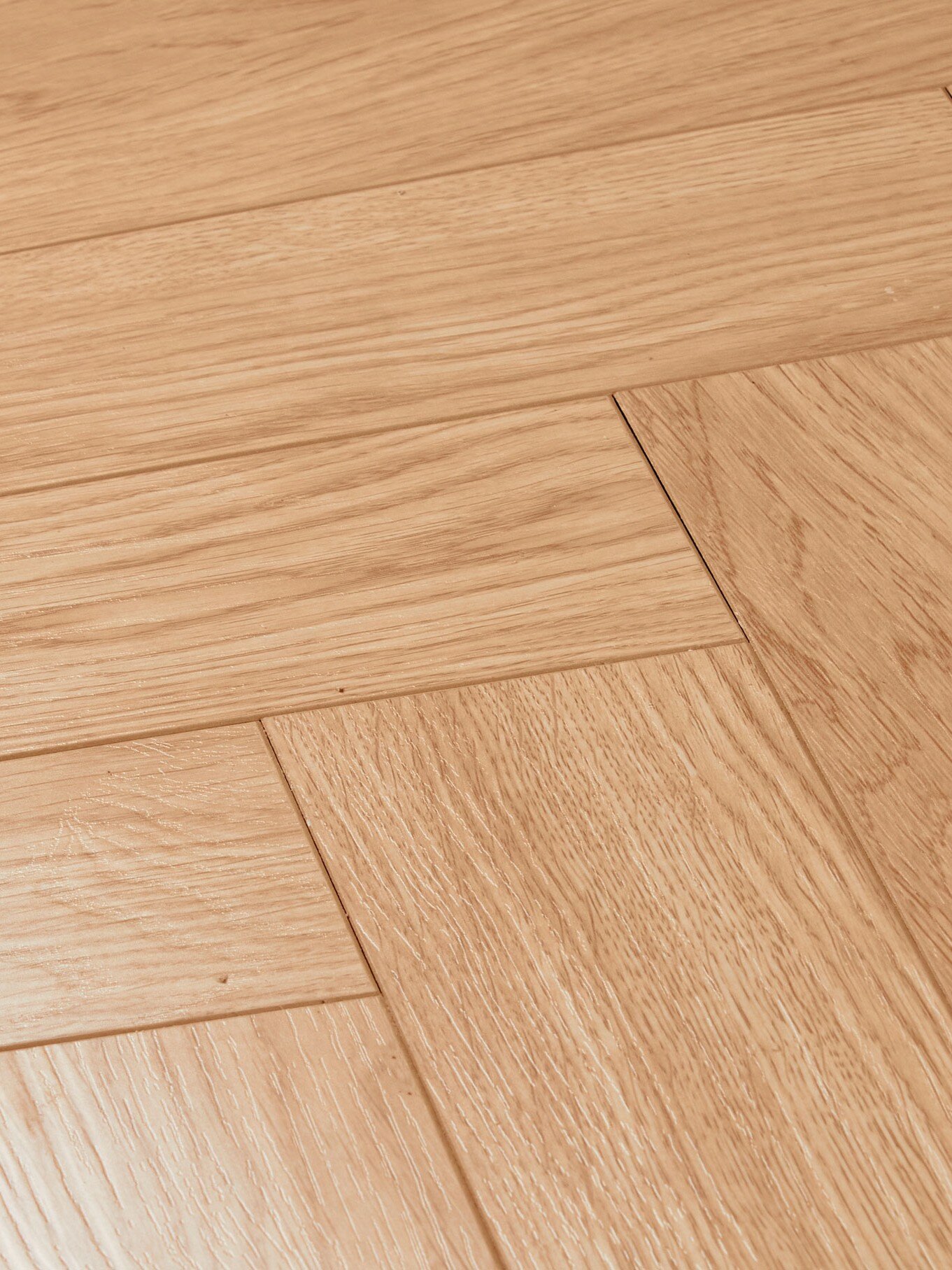 Ламинат ёлочка Woodstyle Arrow 113 Дуб Брилль 100 х 600 мм, 1.32 кв. м, 22шт./уп.