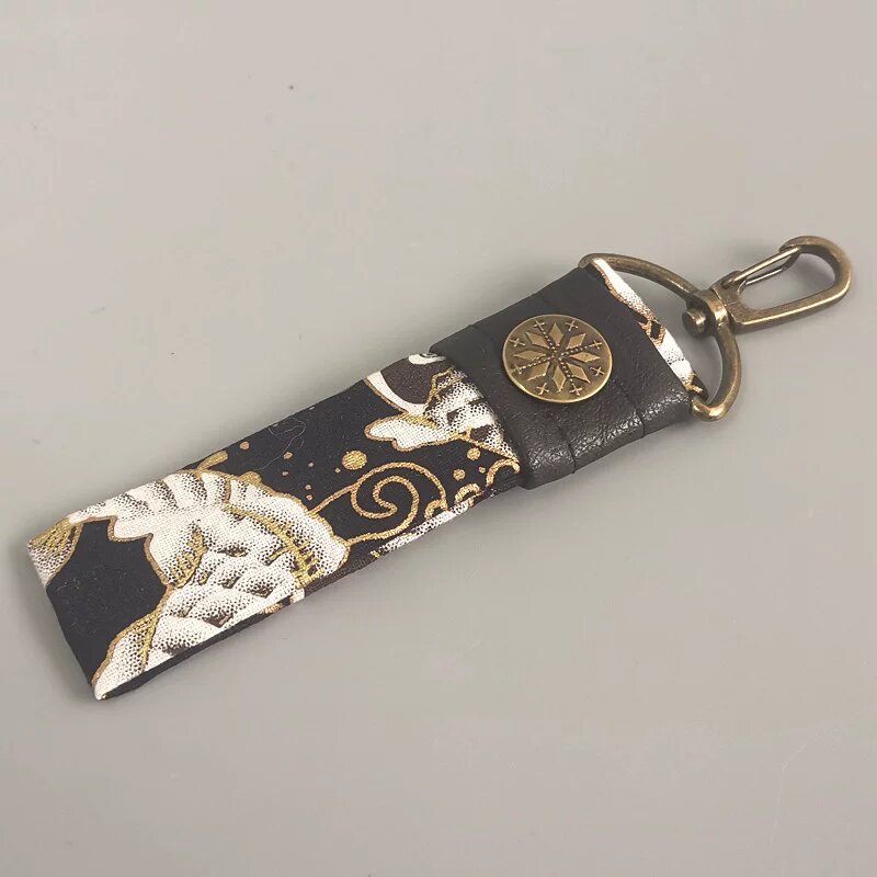 Универсальный брелок для ключей в стиле JDM, креативный, стильный, для мотоциклов и автомобилей. Кой Черный