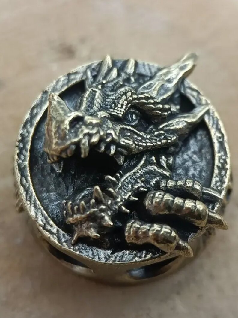 Бусина для темляка"Дракон". Отверстия 2 шт * 5мм. Бусина темлячная. Череп.