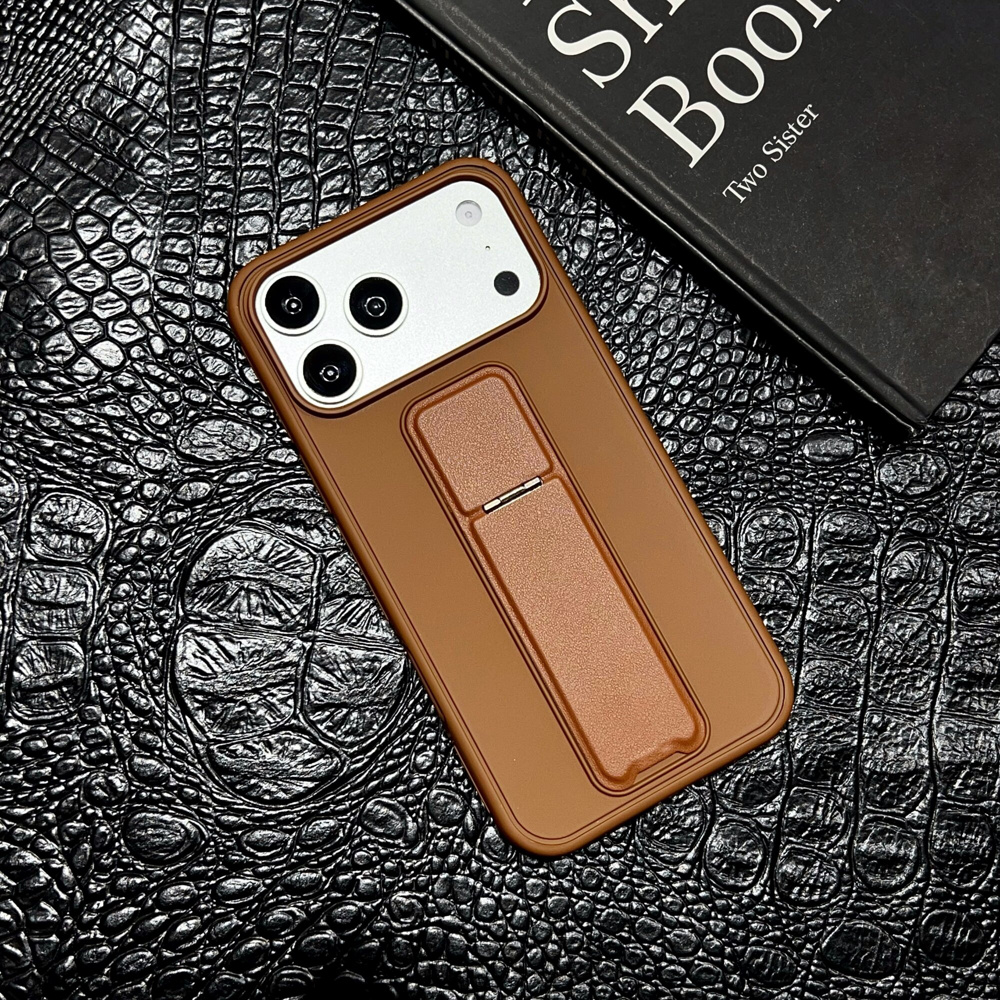 Чехол для Apple iPhone 17 Pro Max / Айфон 17 Про Макс, soft touch, чехол-кардиомонитор, искусственная кожа, поликарбонат (PC), защита камеры, ударопрочный, усиленные углы, держатель поп-сокет, Apple,