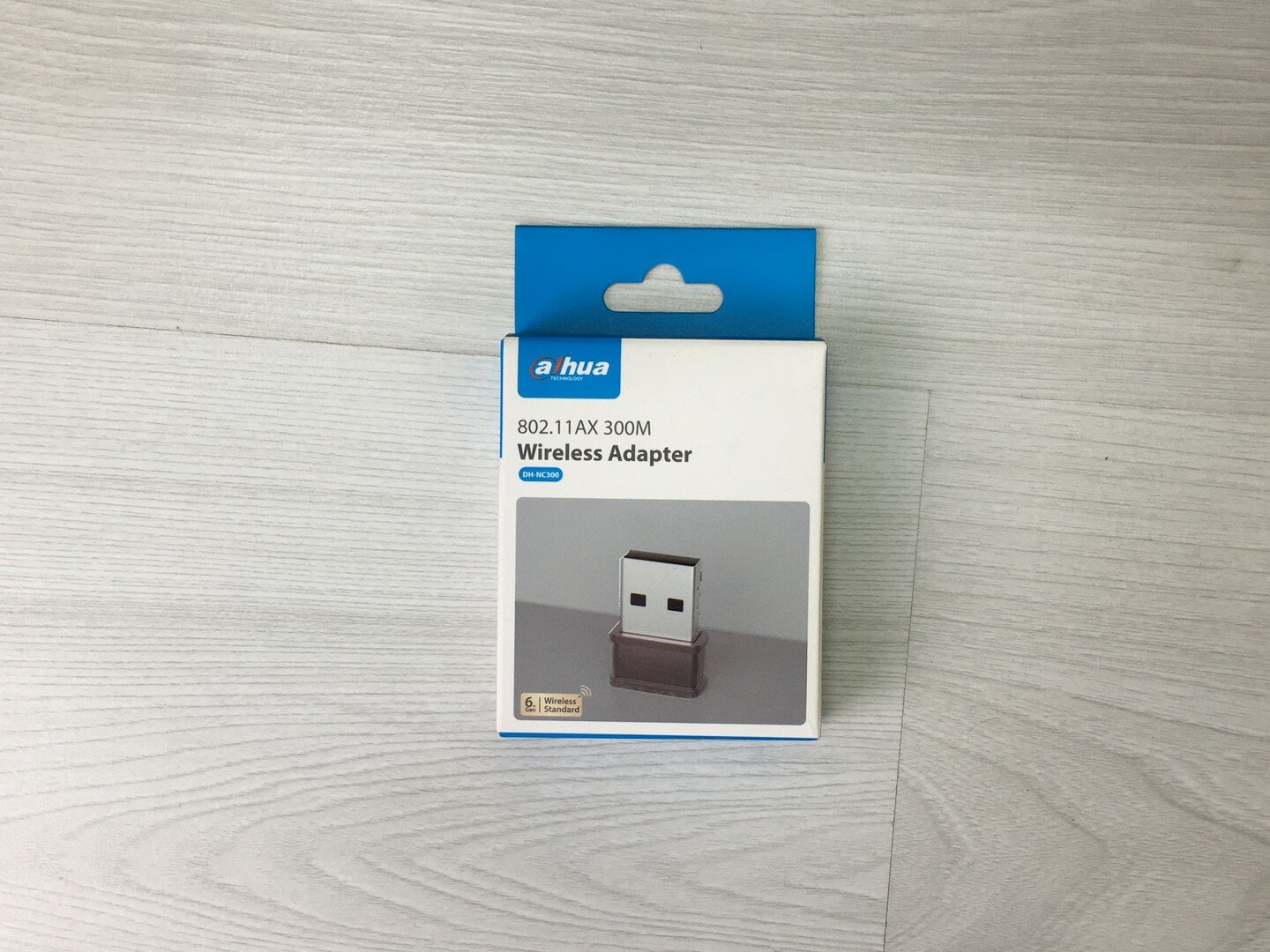 Сетевой адаптер WiFi Dahua DH-NC300 802.11AX черный, USB