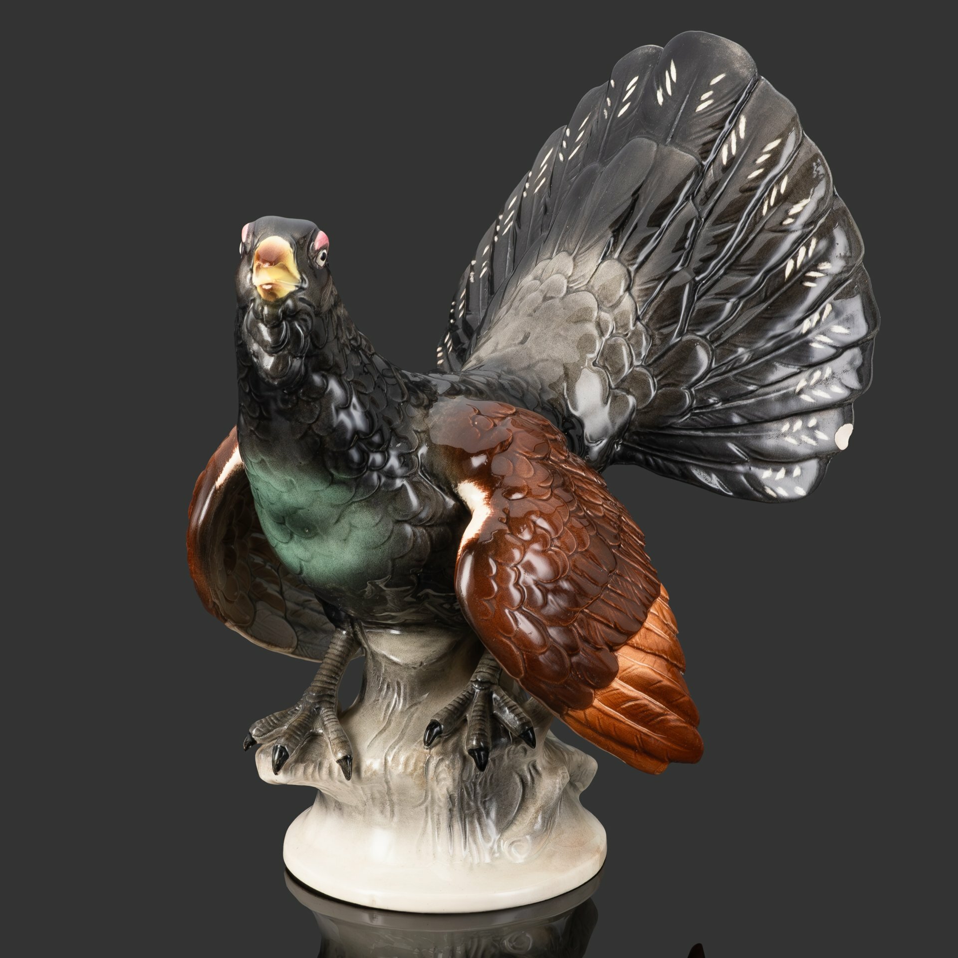 Статуэтка "Глухарь", фаянс, аэрография, роспись, Hertwig & Co, Германия, 1941-1958 гг.