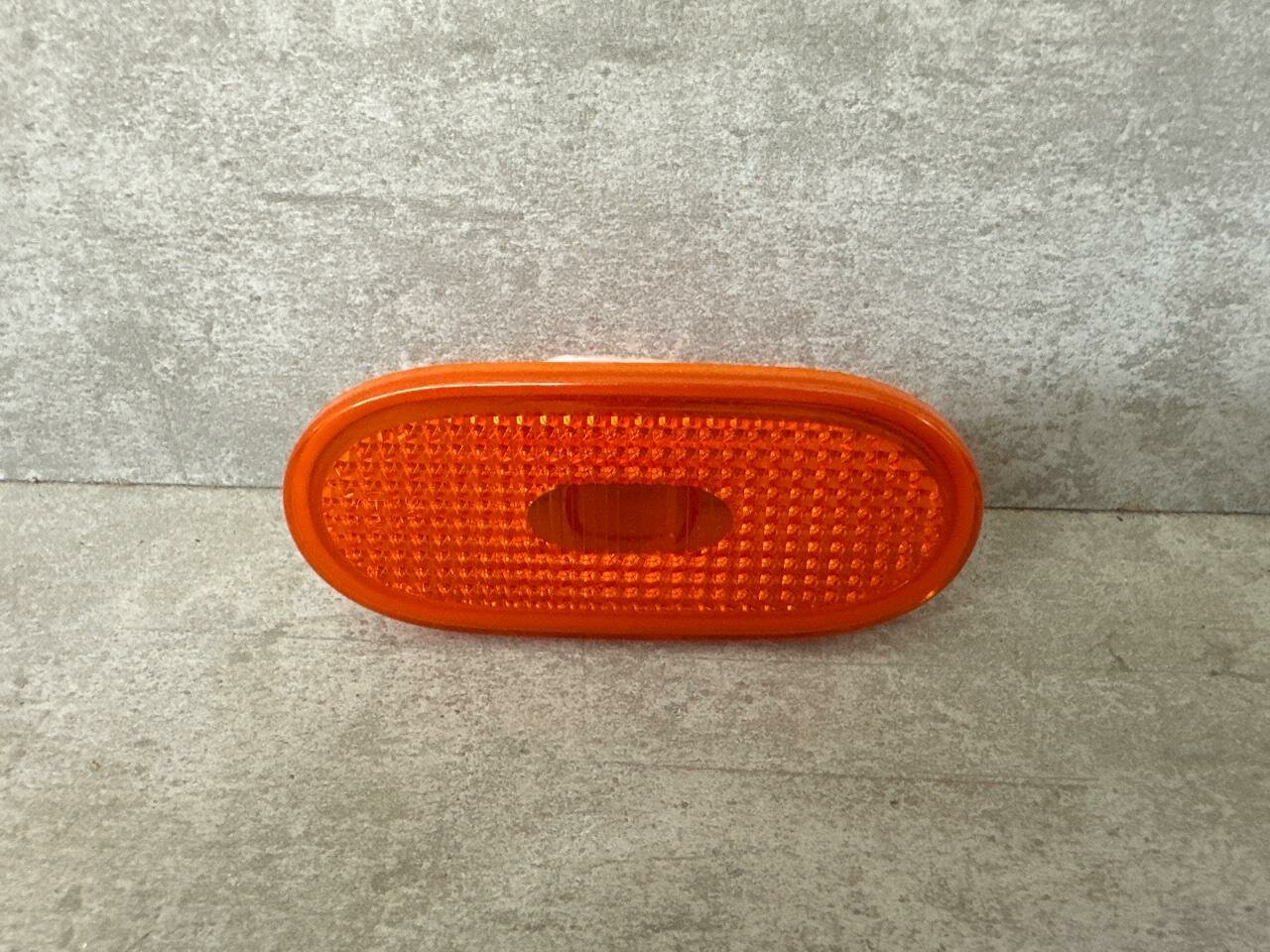 Фонарь габаритный MERCEDES SPRINTER (мерседес спринтер)