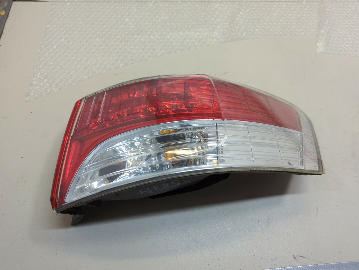 Фонарь (задний) правый Toyota Avensis 3 Б/У