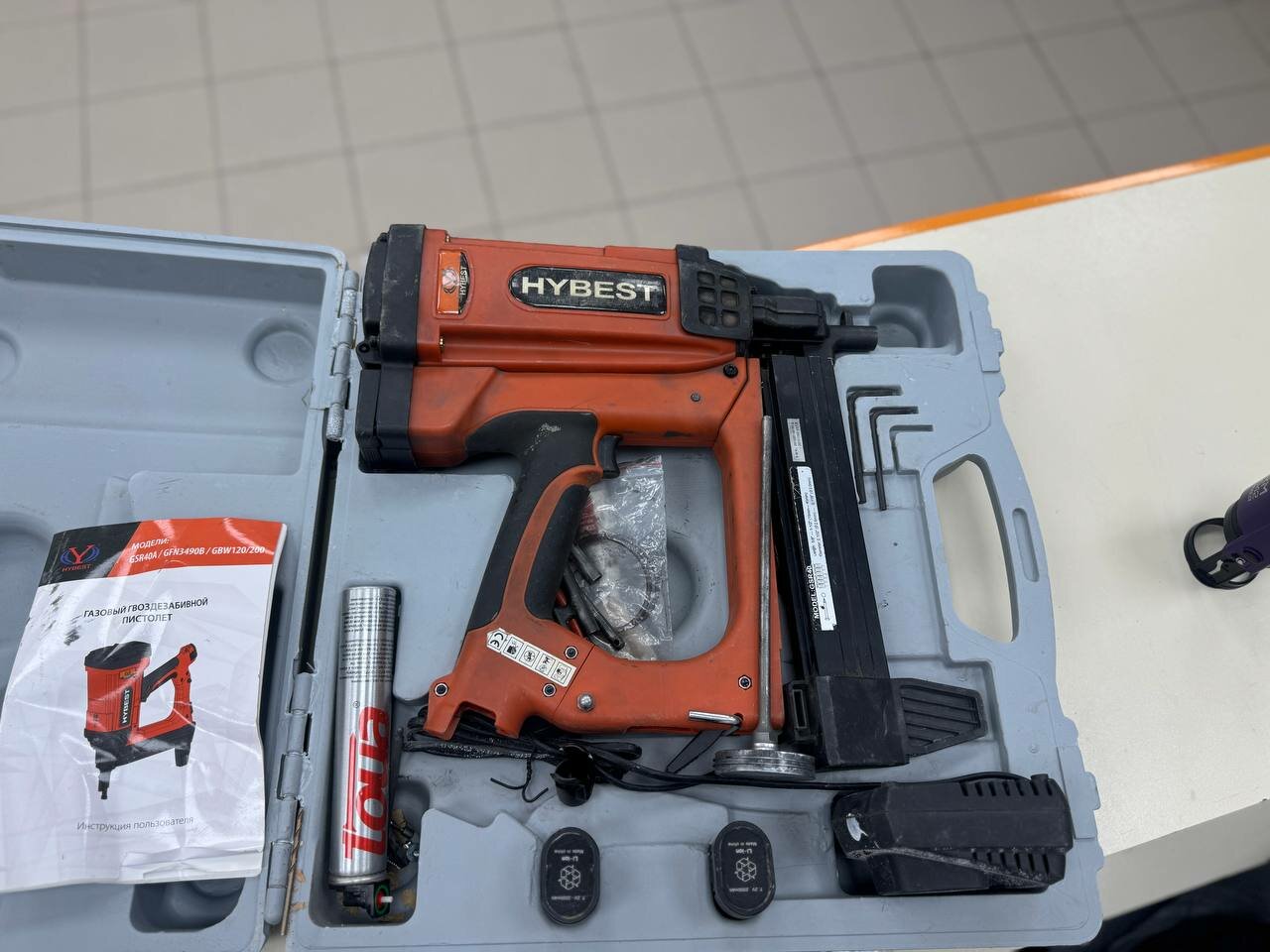 Газовый монтажный пистолет Hybest GSR40A, уцененный товар, Б/У