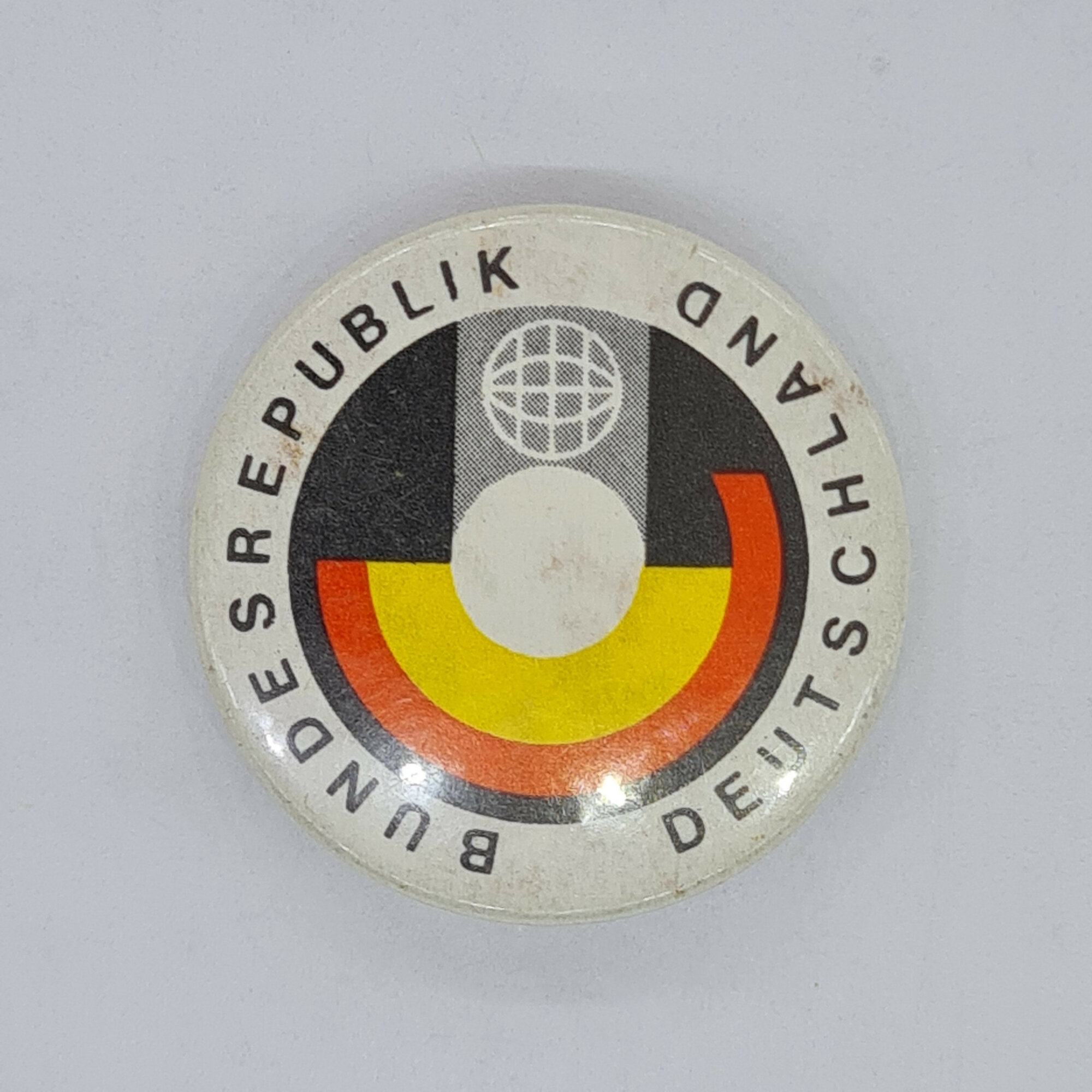 Значок СССР bundesrepublik deutschland с эмблемой флага германии, советский и винтажный