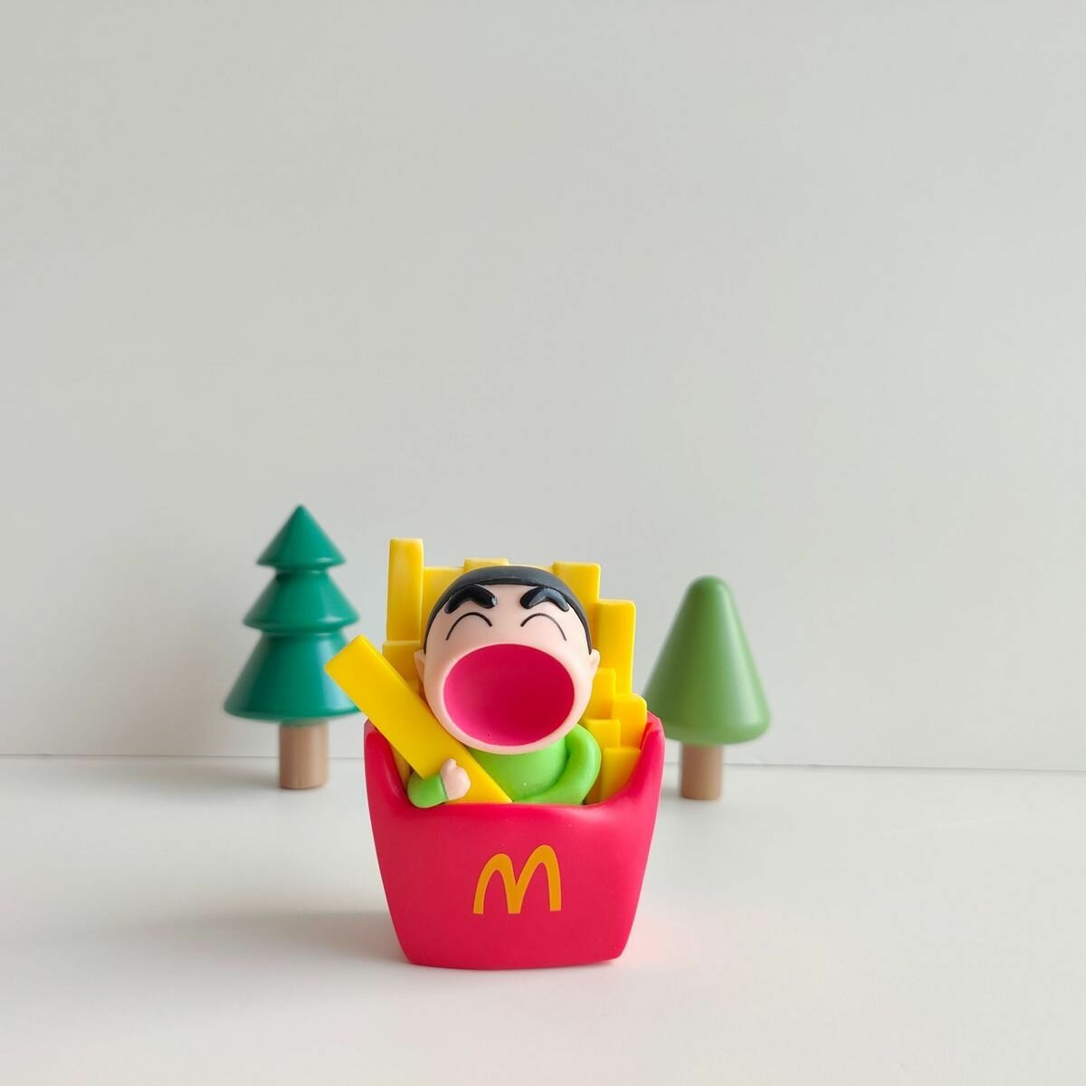 Фигурка Шин-чана в виде гамбургера из серии "Blind Box", фигурка Шин-чана от McDonald's, милый настольный декор, игрушка, подарок на день рождения.