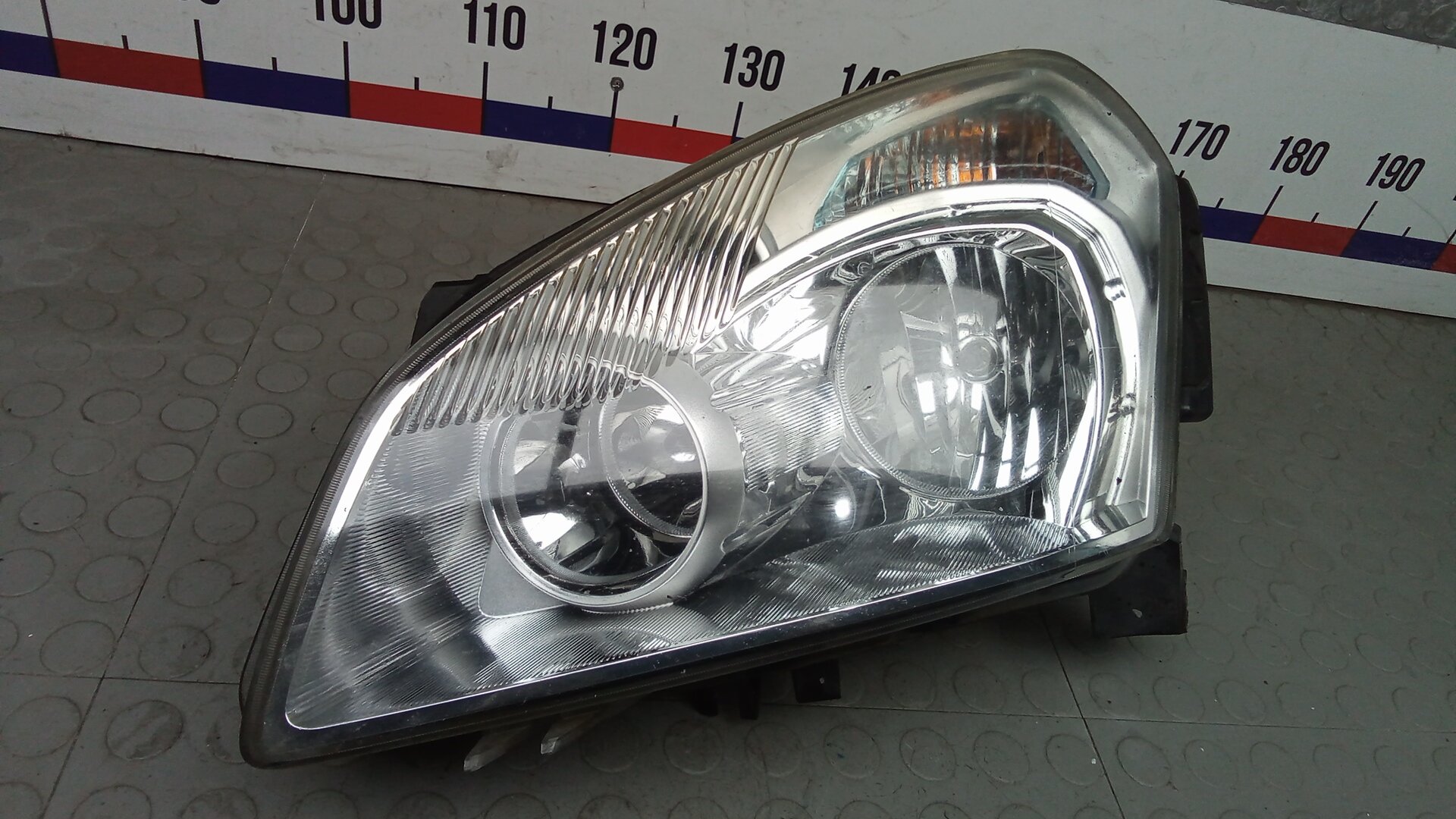 Фара левая NISSAN QASHQAI J10, Номер 26060JD00A