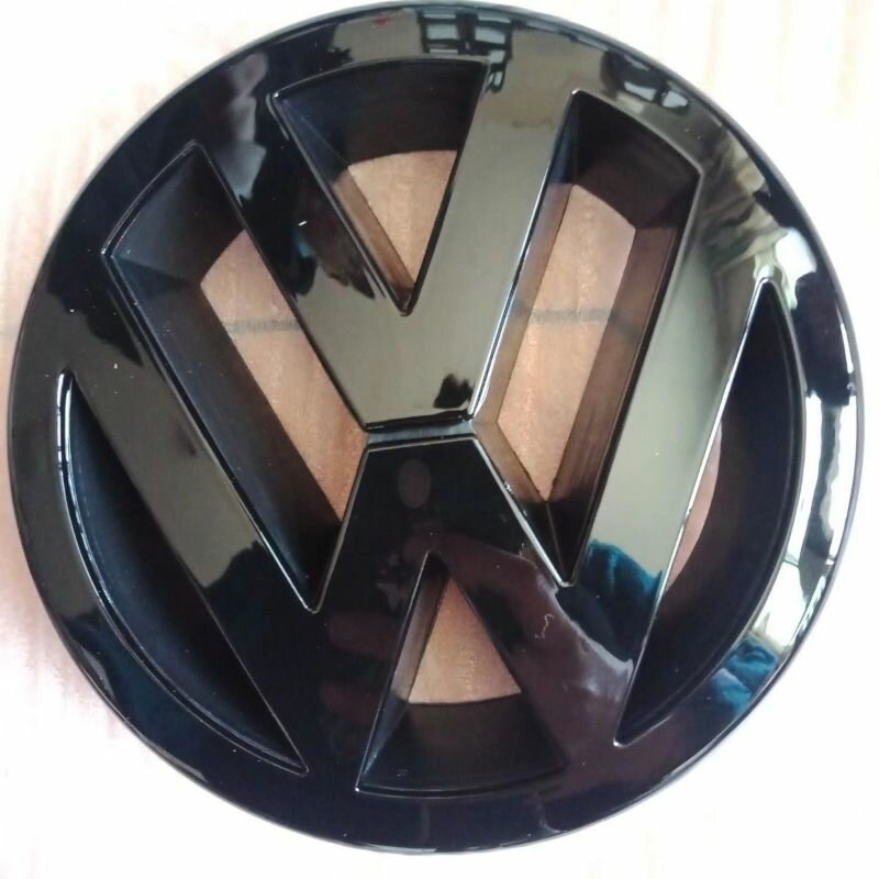 Значок передней решетки Volkswagen Golf MK5