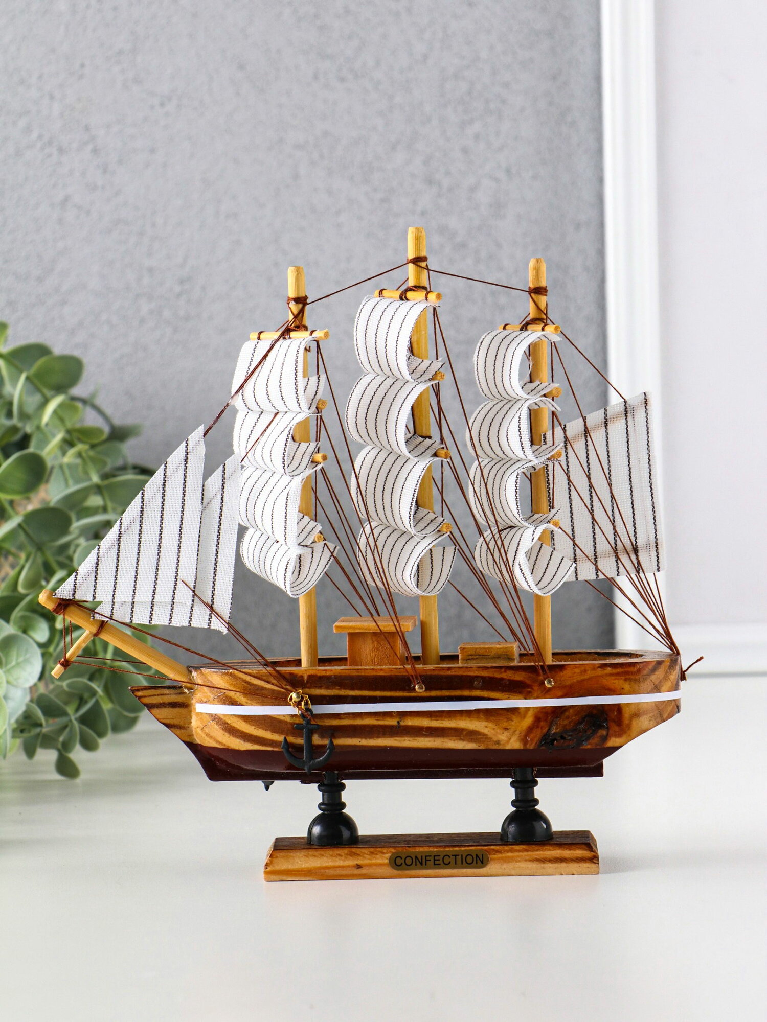 Сувенирная модель корабля "Акару", 20x4.5x19 см, тематика праздника: 23 февраля