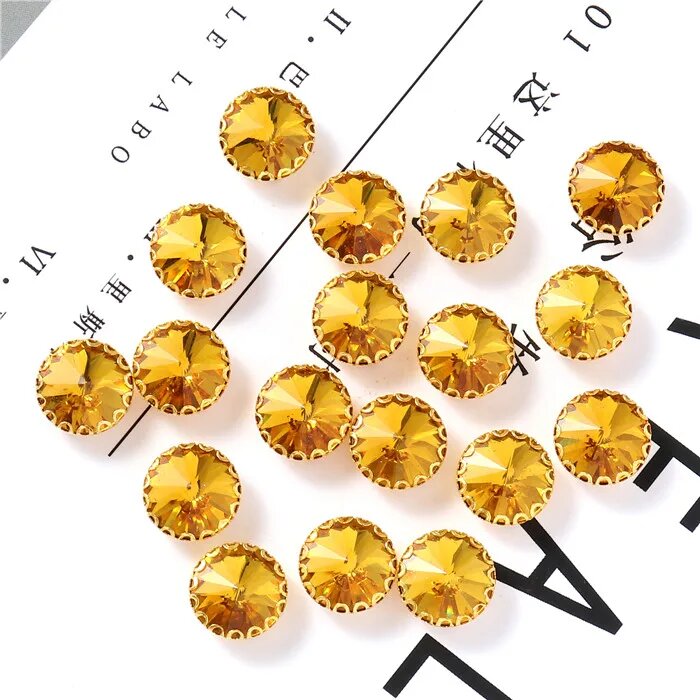 Стразы Topaz 10mm, 20шт