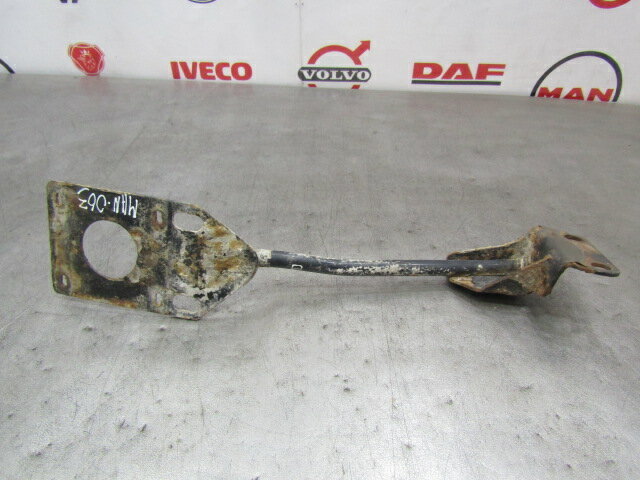 Кронштейн крыла передней оси правый MAN TGA, TGS