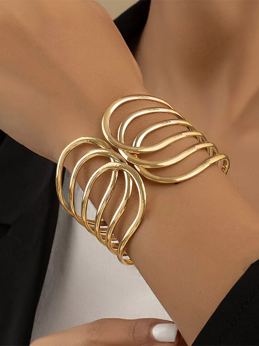 Плетеный браслет