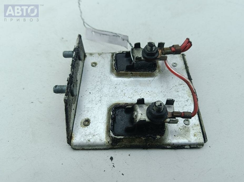 Блок управления вентилятором радиатора Audi A6 C5 (1997-2005)