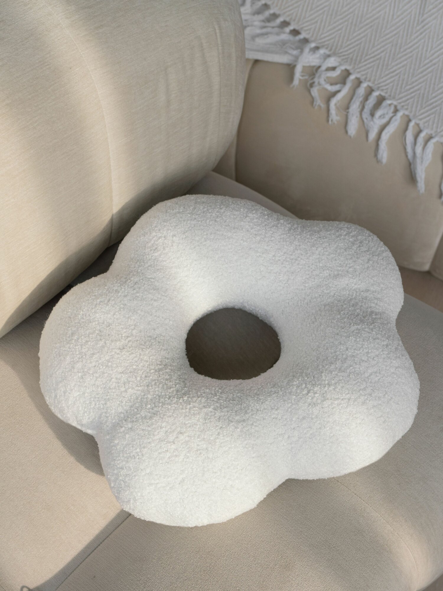 Подушка декоративная цветок 40х40 UYUTEEVO