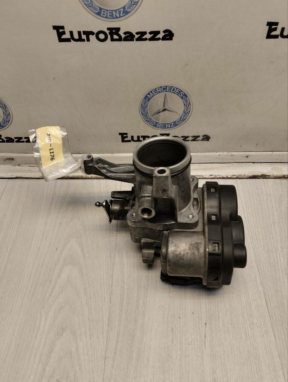 Дроссельная заслонка Mercedes M111 A0001419725