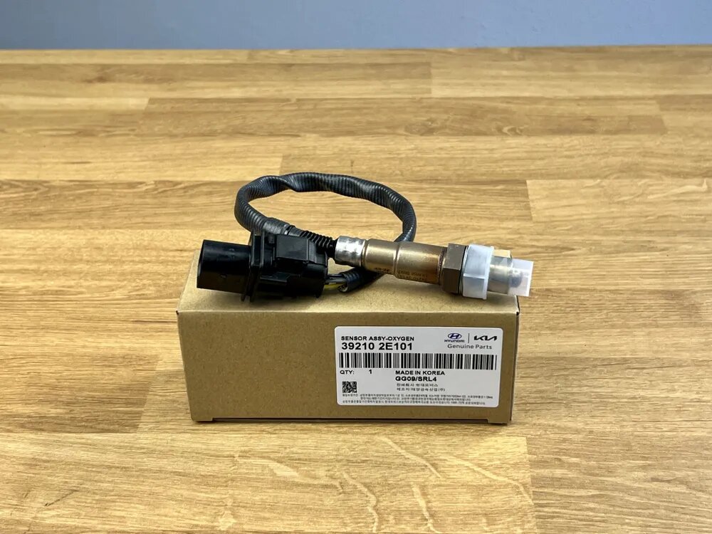 Датчик кислорода лямбда зонд оригинальный Hyundai/KIA 39210-2E101