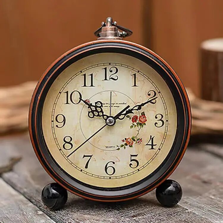 Металлический ретро будильник