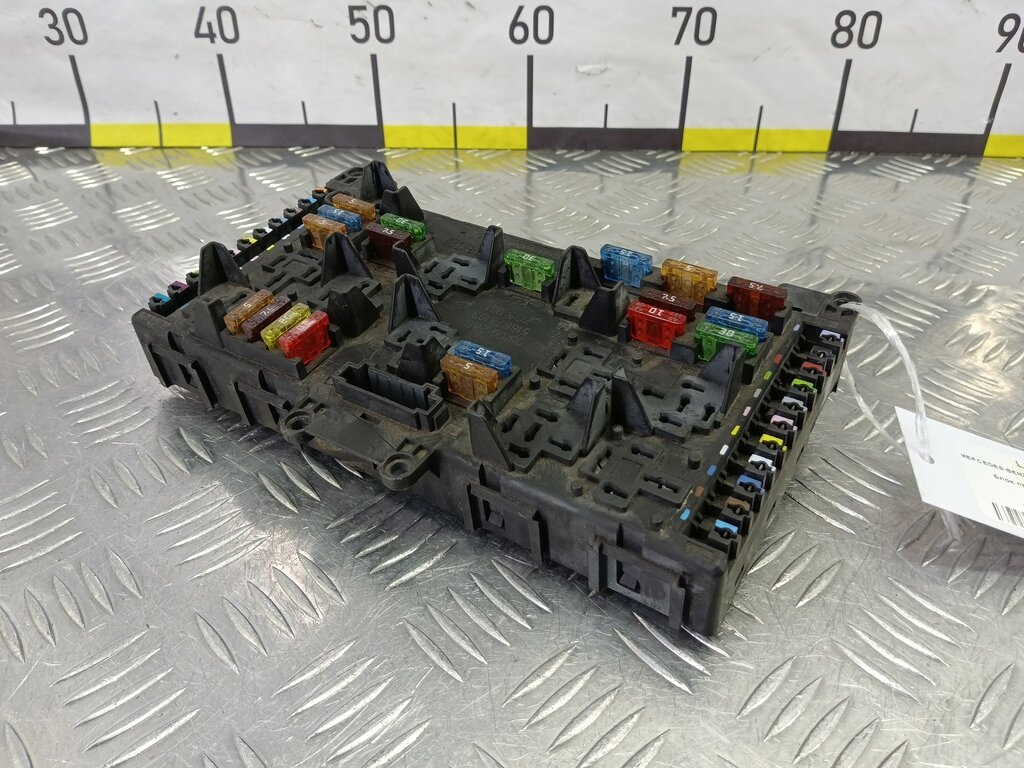 Блок предохранителей Б/У для MERCEDES-BENZ Vito W639 (2003—2010) A6395450801