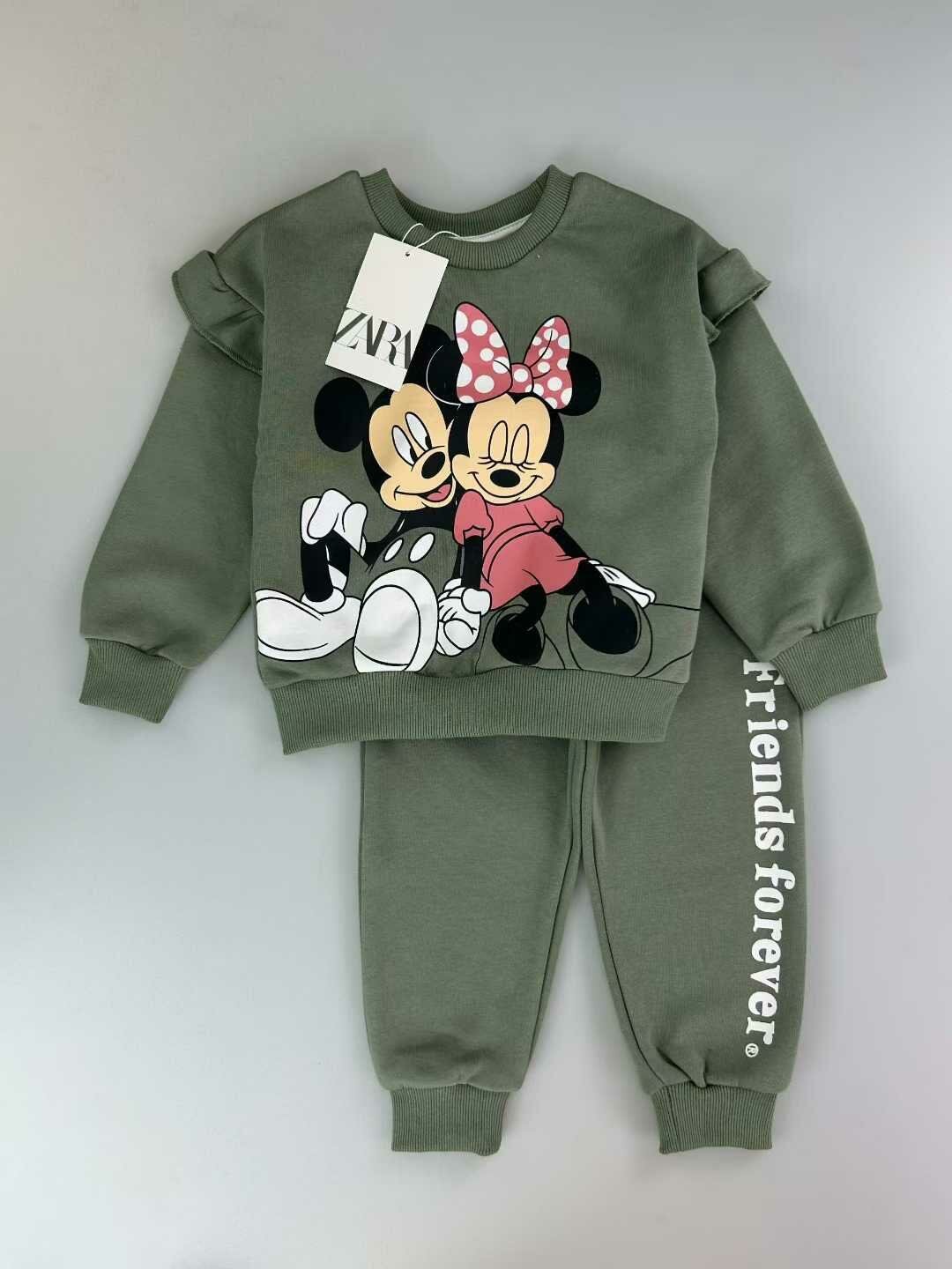 Комплект одежды