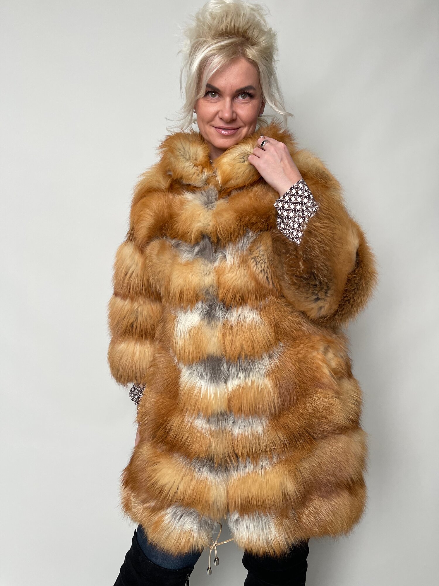 Шуба лиса тм ARTISTI ELENA цв.рыжий натуральный р.44-46 /12637/