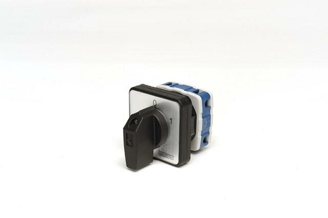 Переключатель двухпозиционный (0-1) 1 полюс 16А EMAS PSA016AK131S