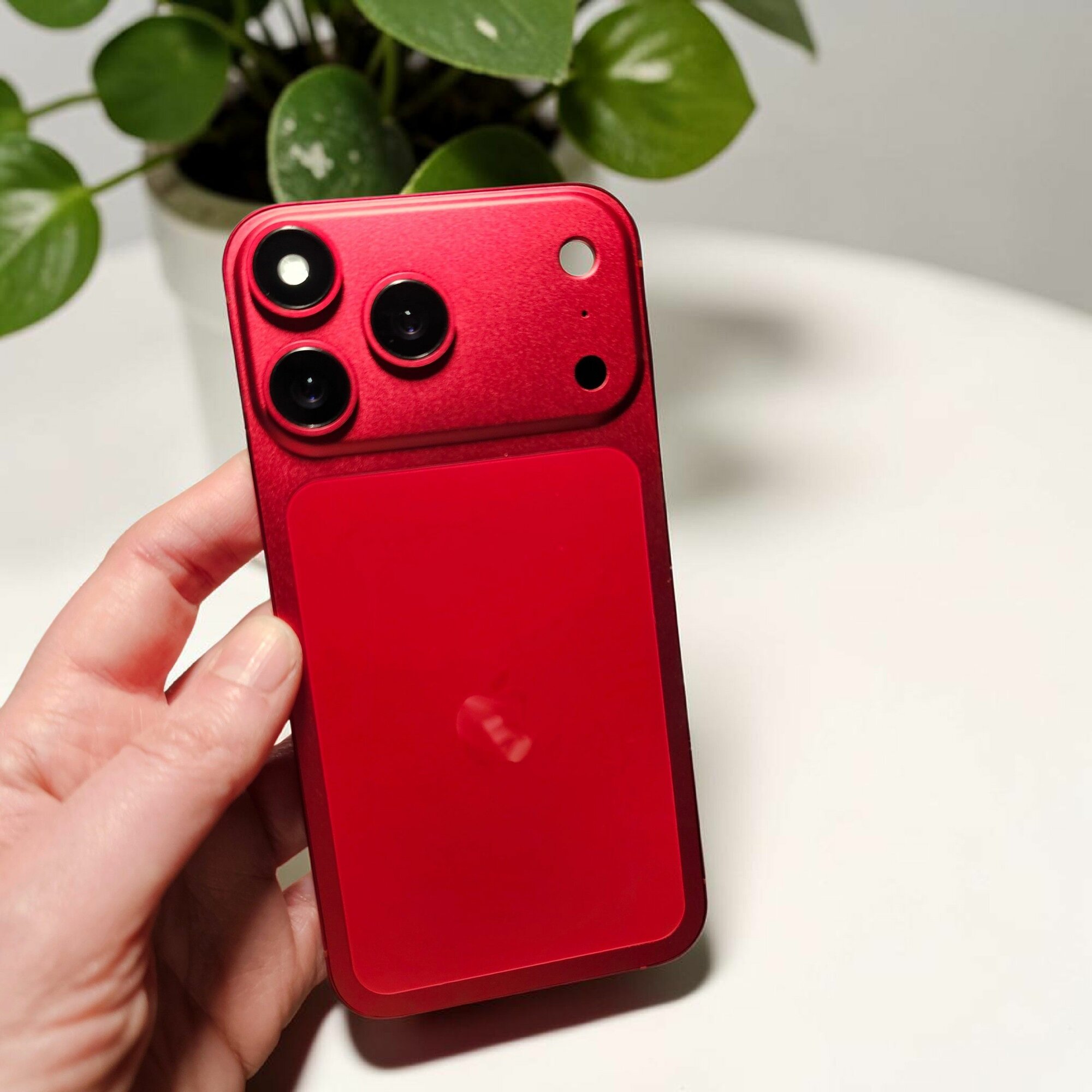 Корпус для iPhone XR - iPhone 17 Pro , красный (кастомный)