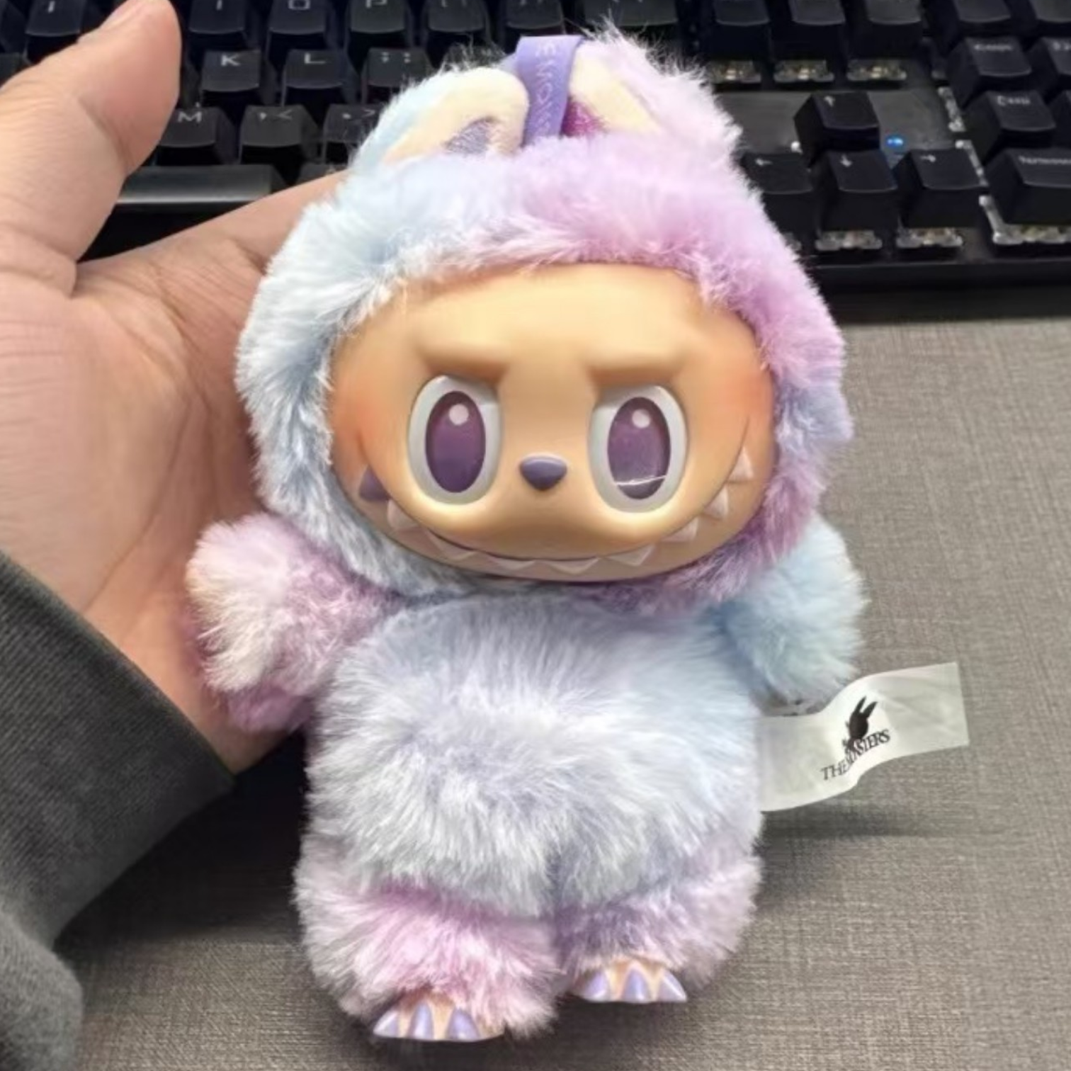 Монстр LABUBU LUCK 3-го поколения THE MONSTERS - Big into Energy, игрушка лабубу, высококачественная реплика 17 см