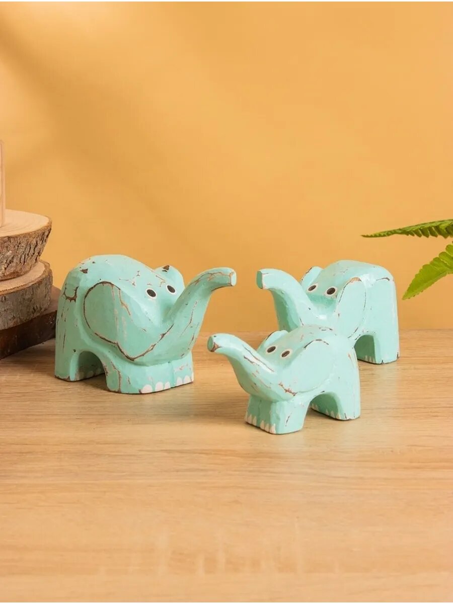 Очаровательная коллекция деревянных слоников