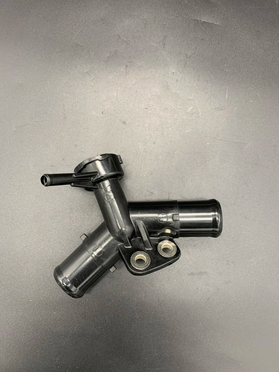 Горловина радиатора Новое Cargoparts