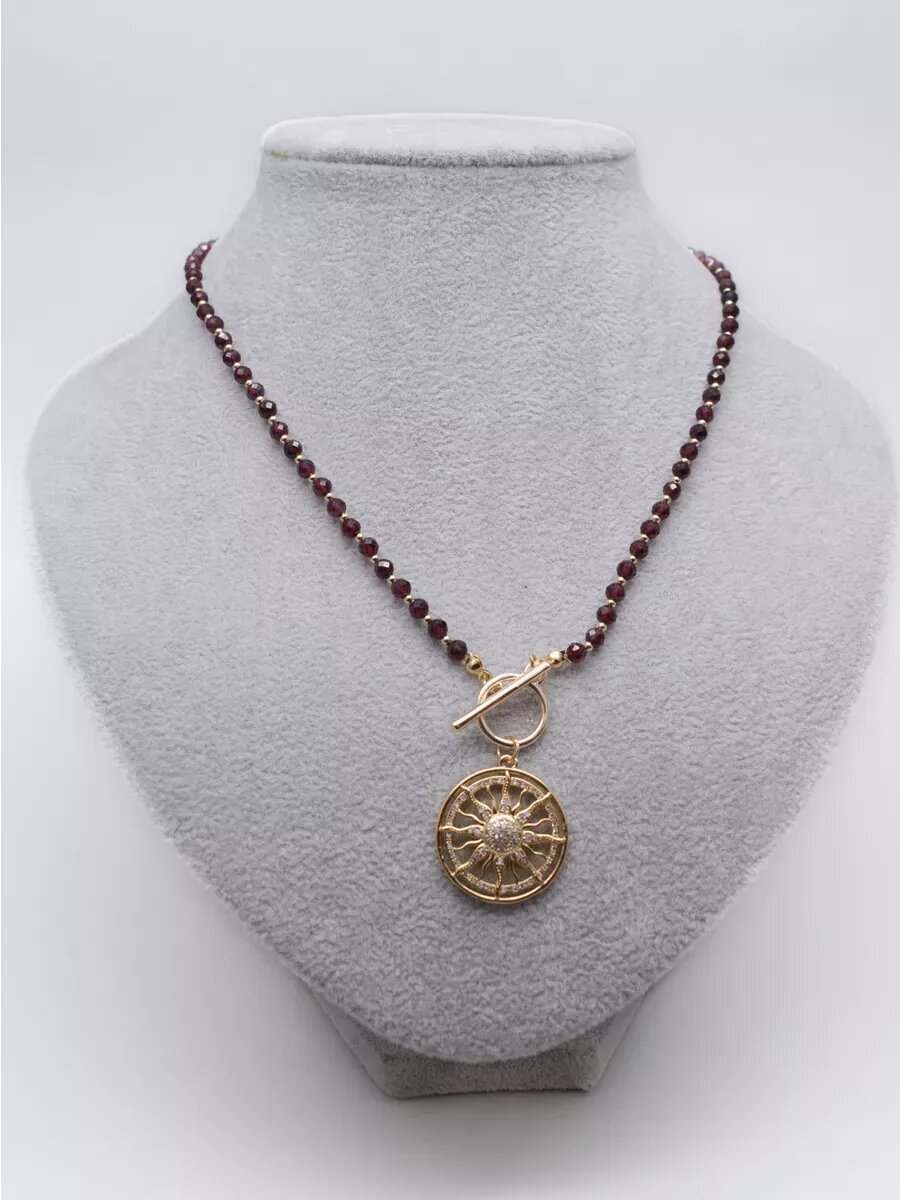 Колье, гранат