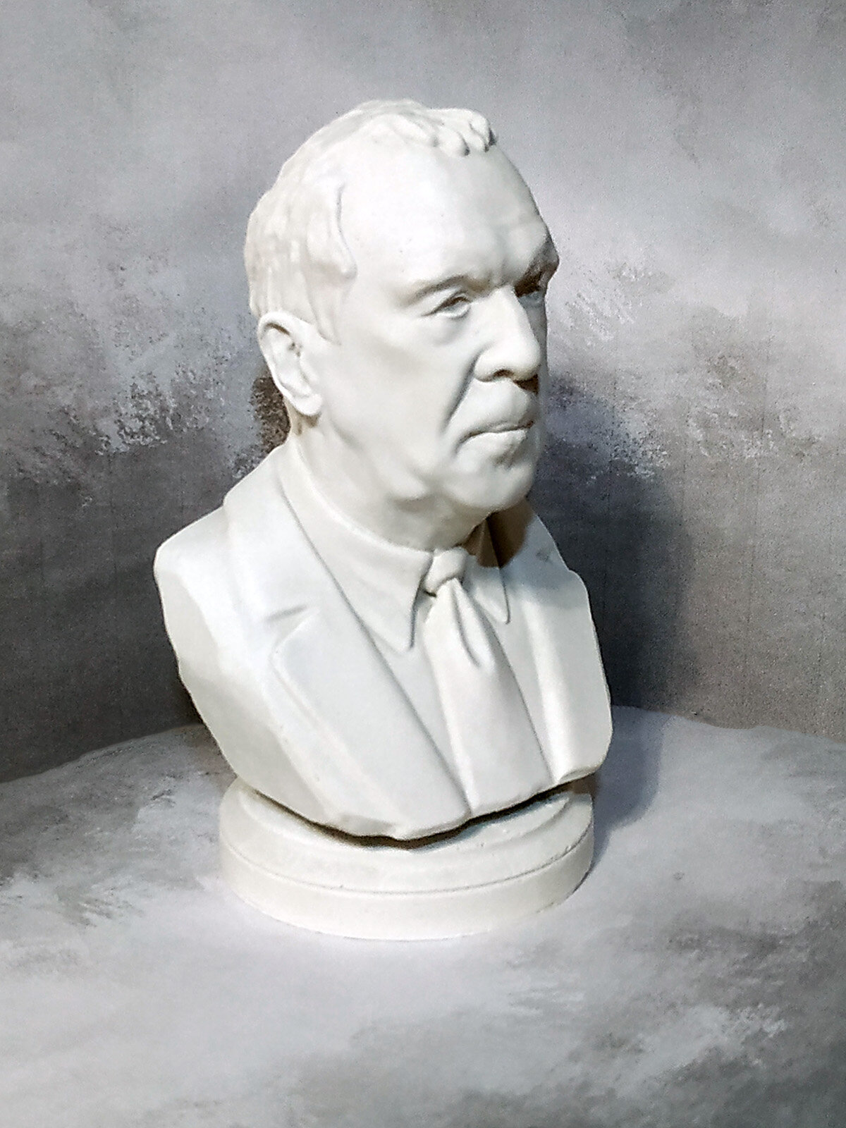 Бюст Сергей Викторович Лавров (высокопрочный гипс, белый, 11см) — фото 1