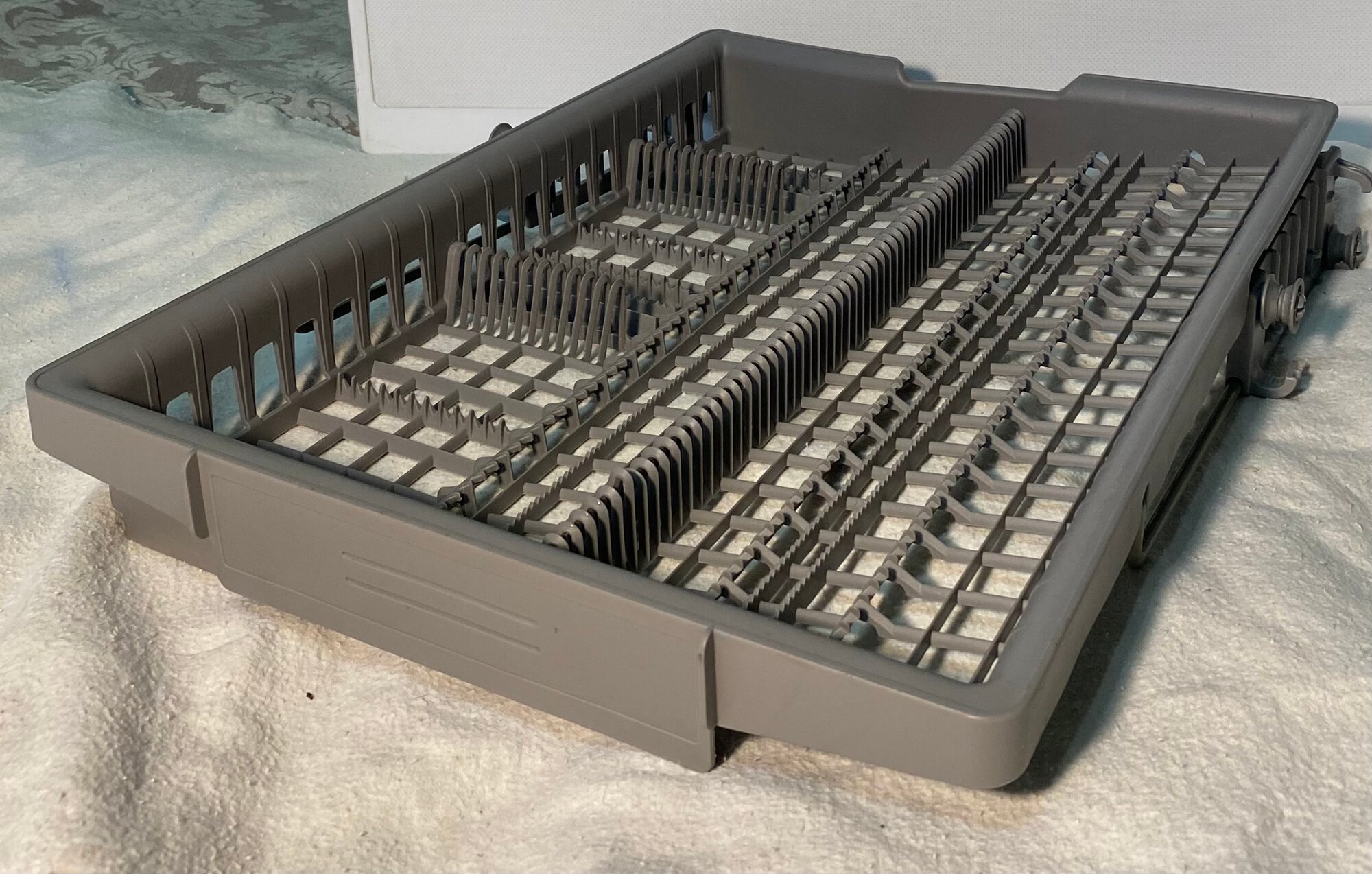 Корзина выдвижная для столовых приборов для посудомоечной машины BOSCH (БОШ), Siemens (Сименс), Neff (Нефф)