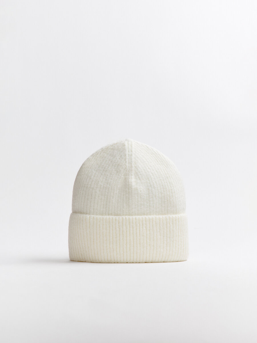 Шапка для женщин