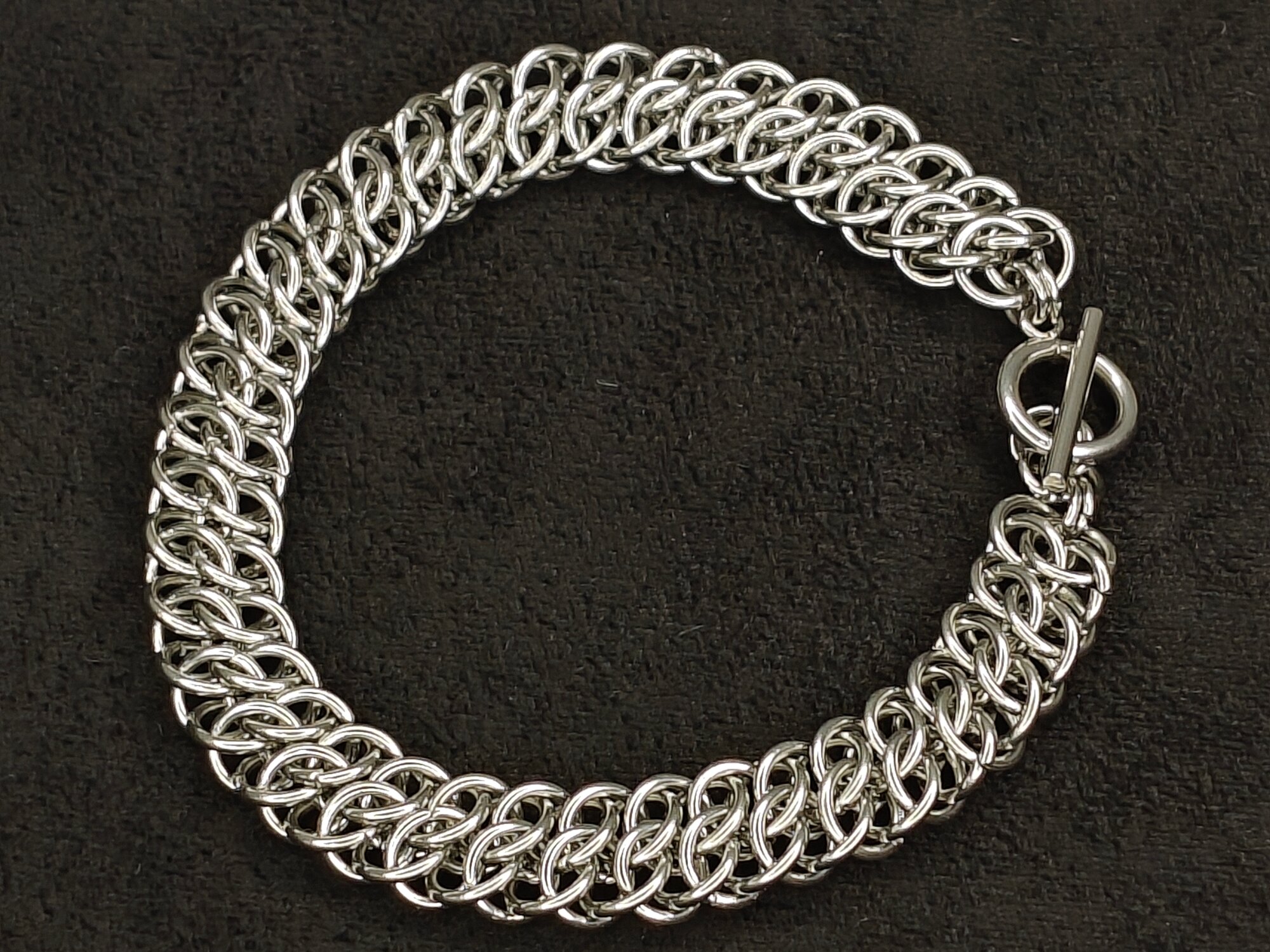 Плетеный браслет