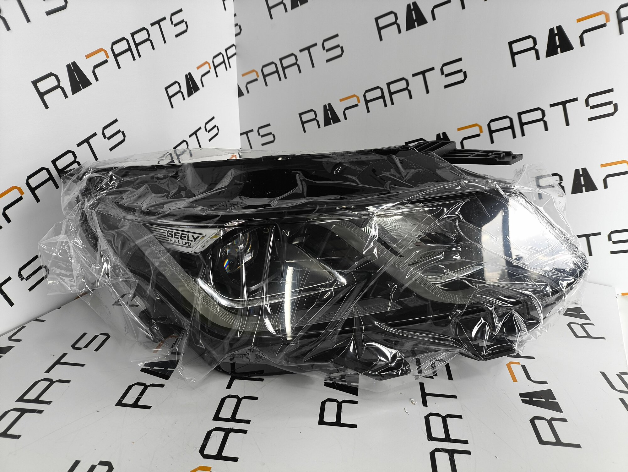 Фара правая Geely Coolray SX11 2018-2024