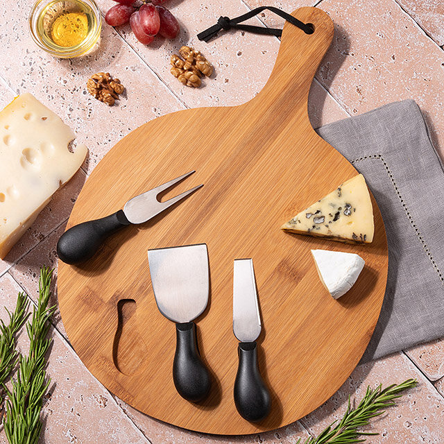 Доска для сыра с приборами Нефтис 38*25 см, бамбук, Koopman, 210000710