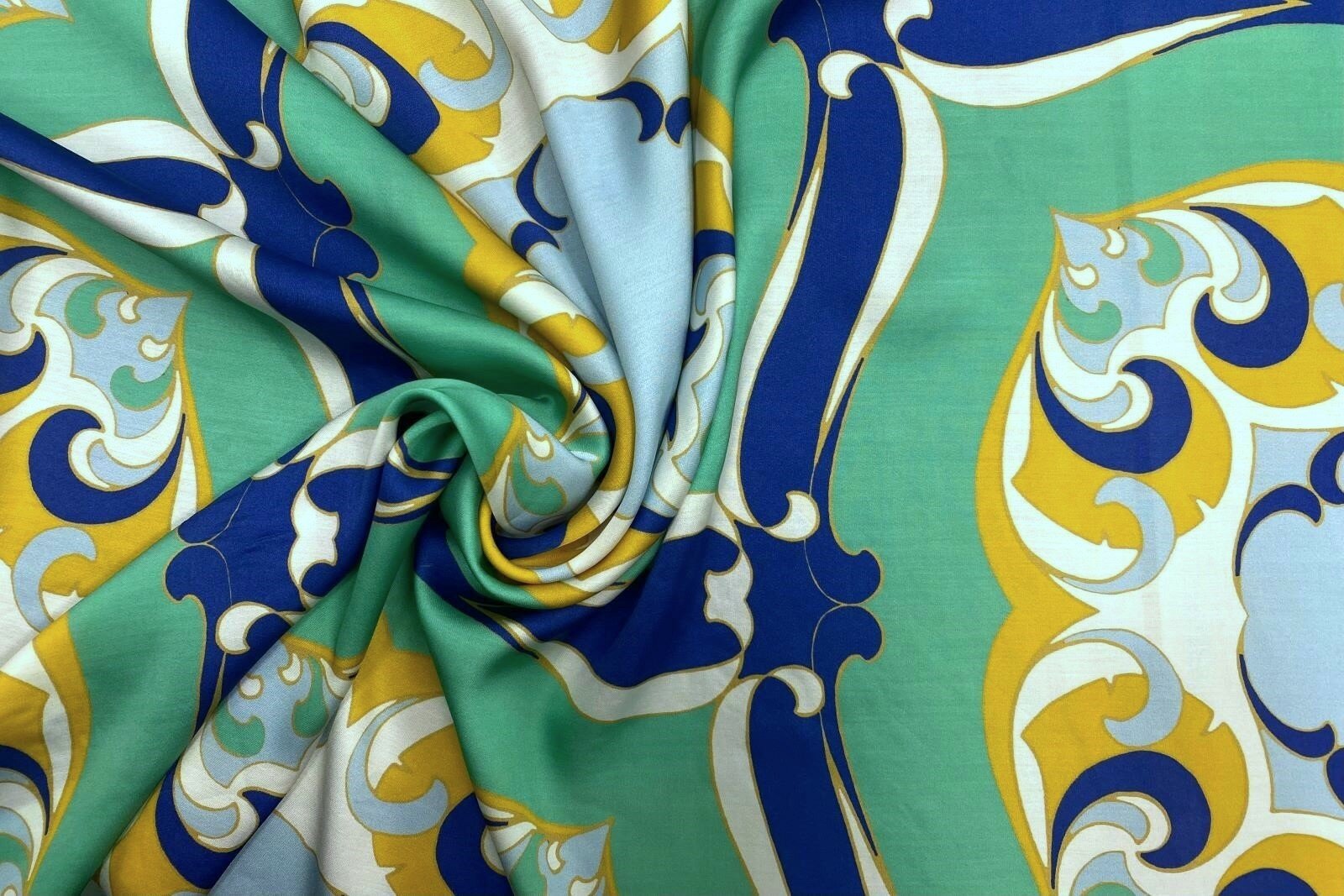 Ткань Вискоза плательная под шелк твил с традиционным средиземноморским орнаментом, 140 г/пм, ш137см, 0,5 м