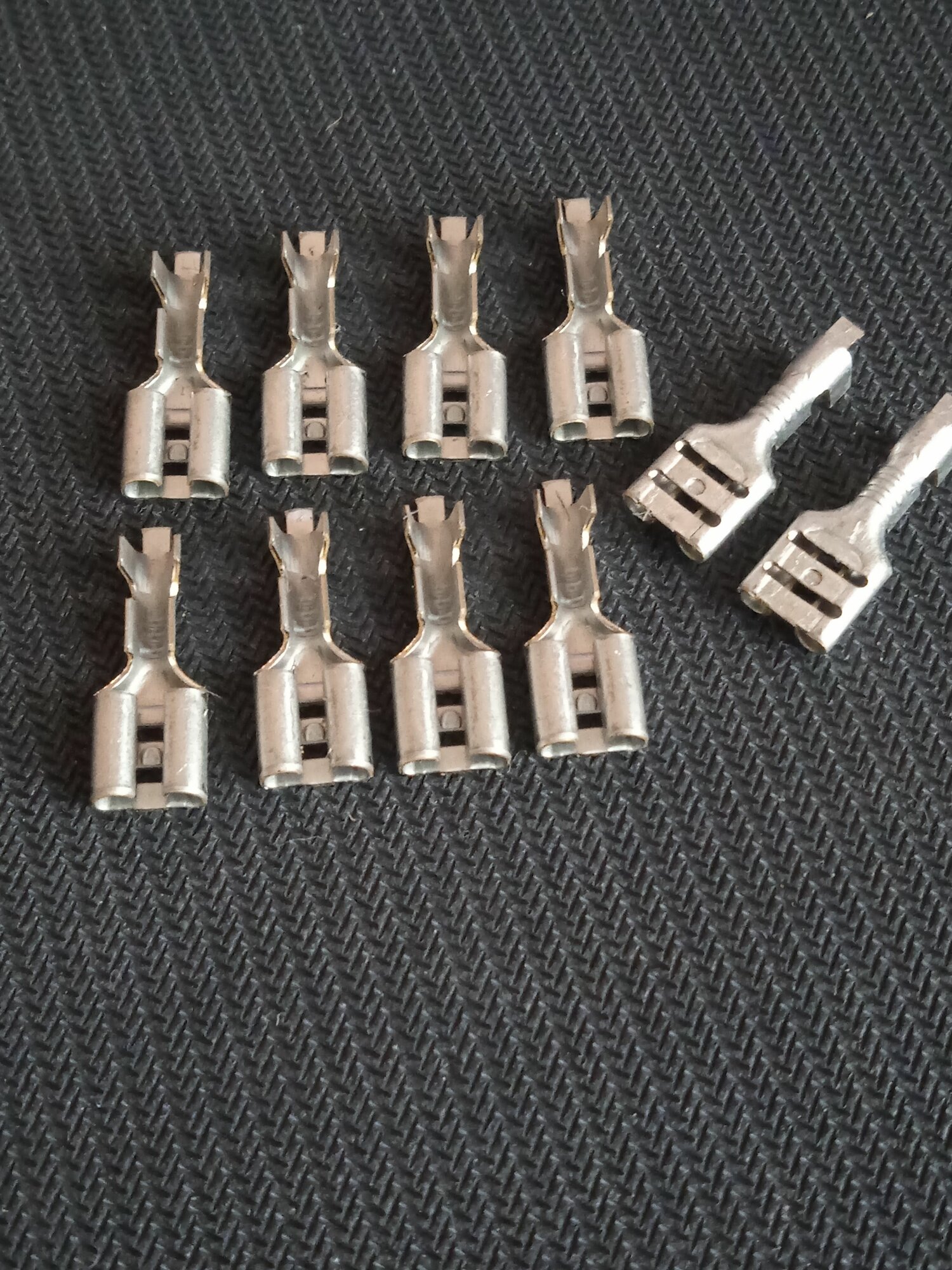 Клемма плоская усиленная гнездо М 6.3 1.25-2.5 мм2 (мама) 10 шт