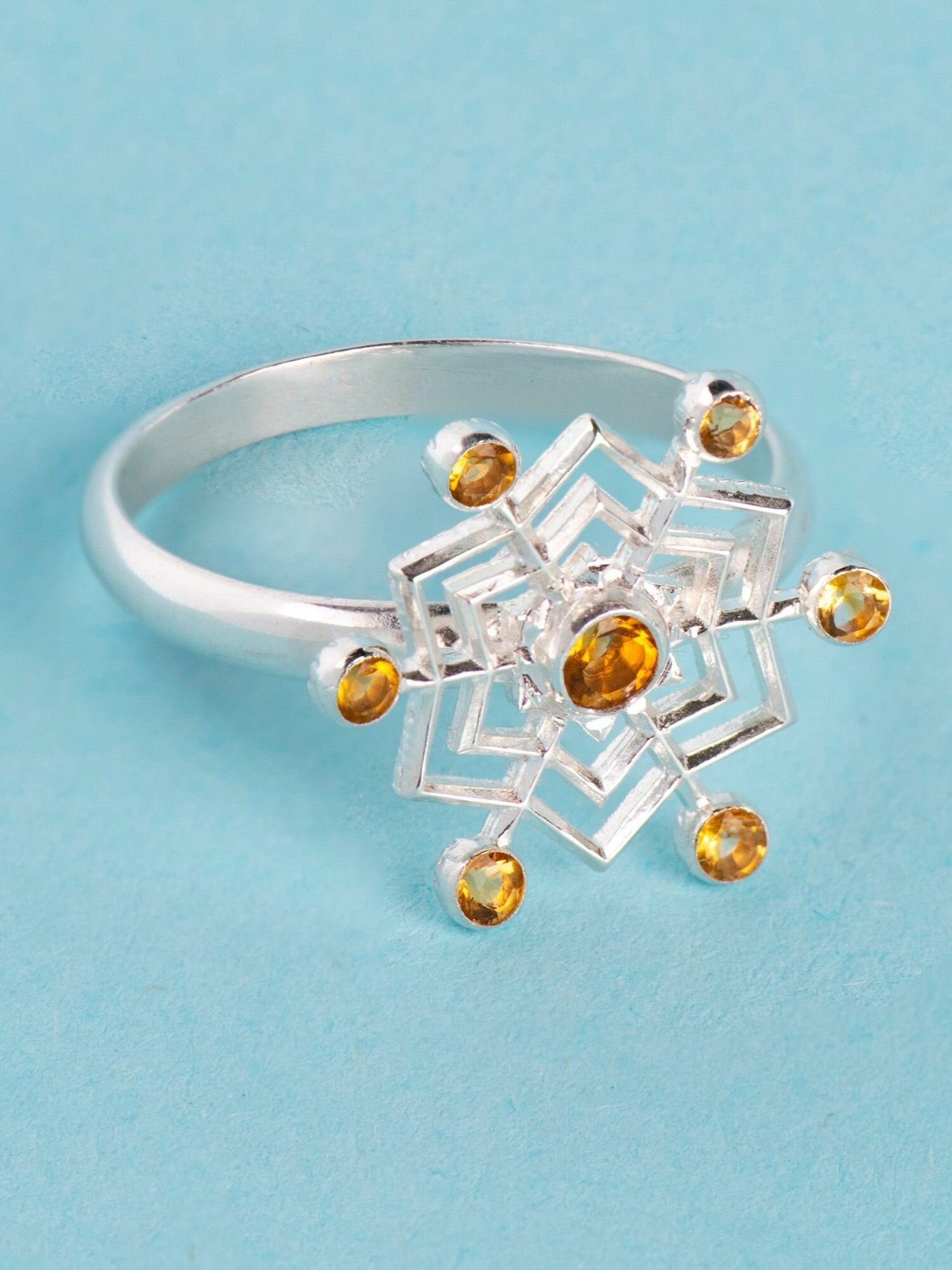 Кольцо тонкое Сереброника, серебро, 925 проба, родирование, цитрин