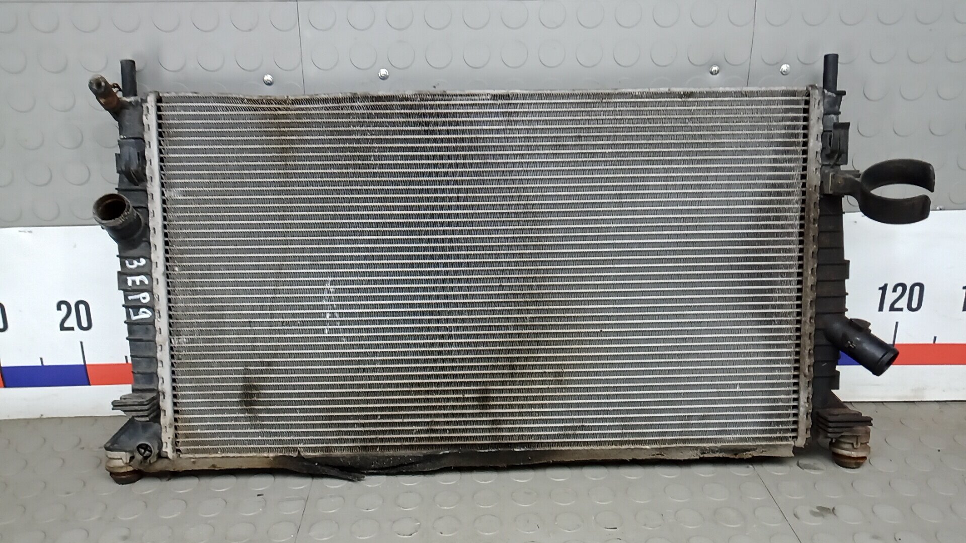 Радиатор системы охлаждения FORD FOCUS 2