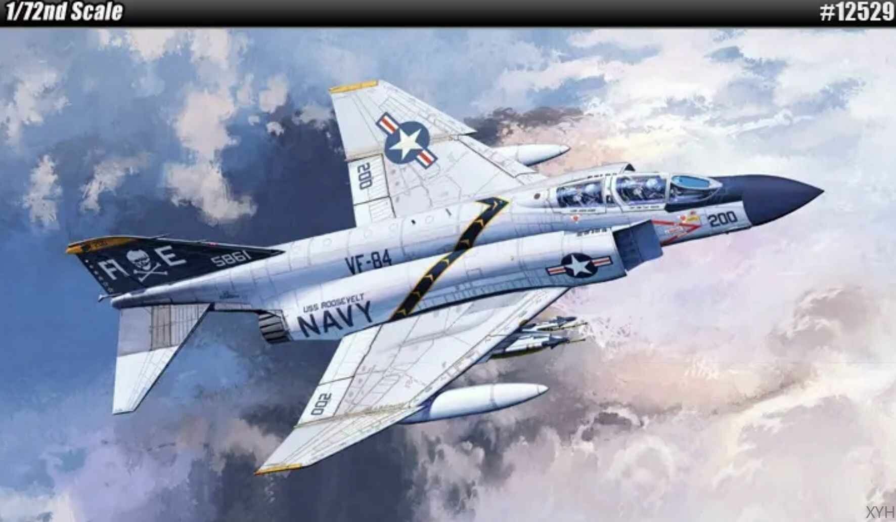 Academy AC12529 1/72 USN F-4J "VF-84 Jolly Rogers" сборная модель самолета