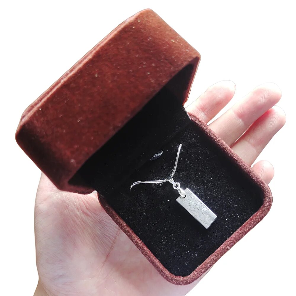 Кулон из метеорита Muonionalusta